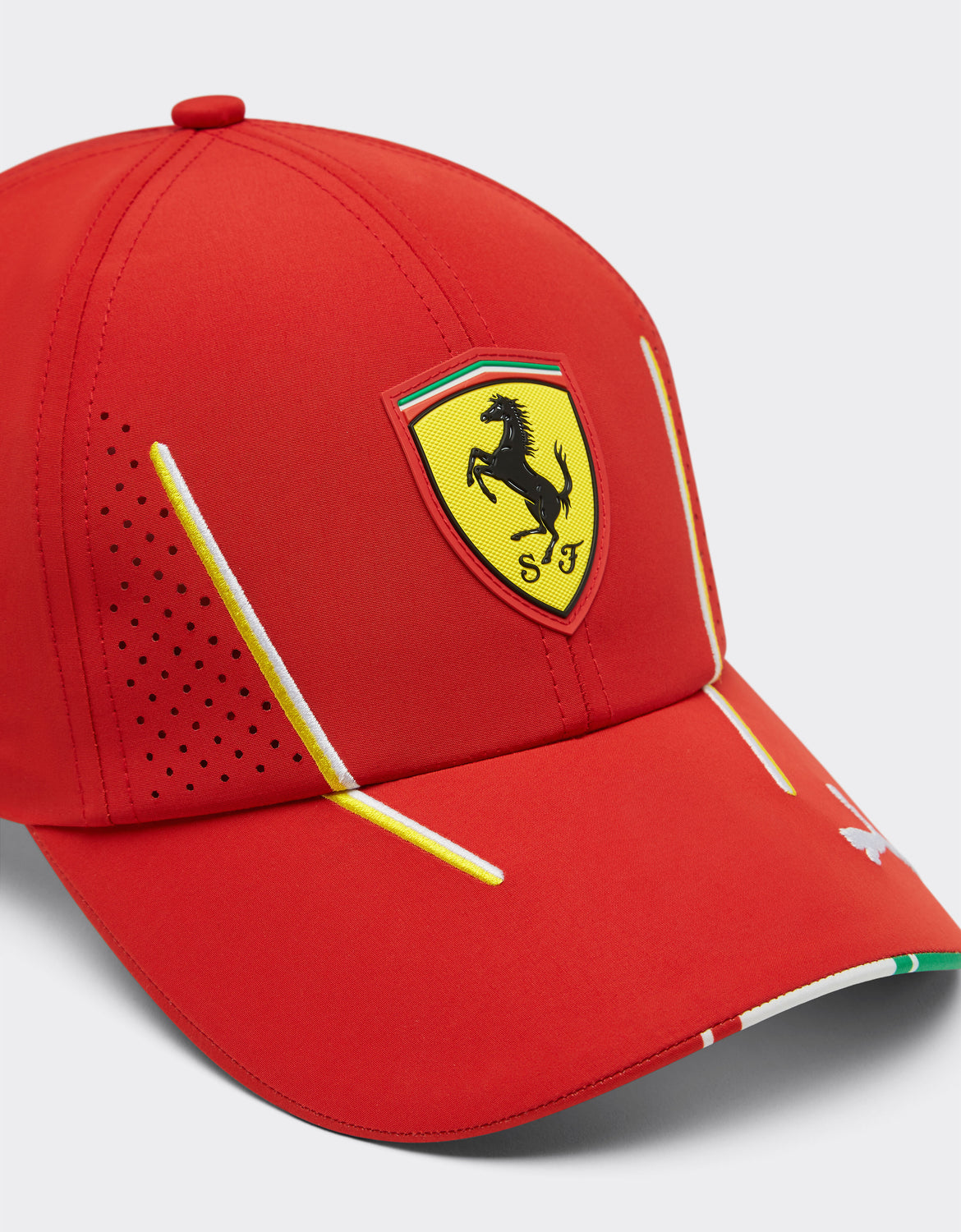 Ferrari Outlet: Abbigliamento e Accessori Scontati - F1 Store